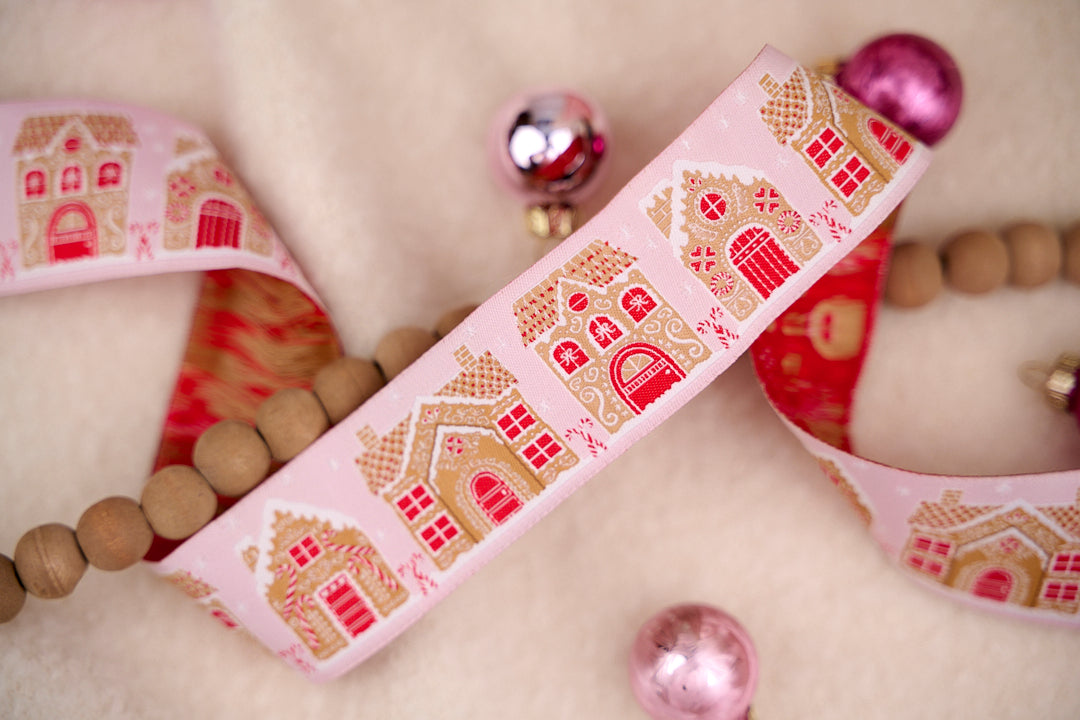 Designer embroidered and jacquard ribbons - Renaissance Ribbons ...